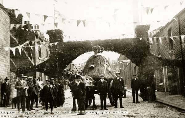 Whitfield Well – The Glossop Cabinet of Curiosities